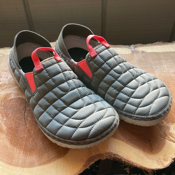 Merrell | Shoes | Merrell Hut Quilted Moc Puffer Slip On | Poshmark